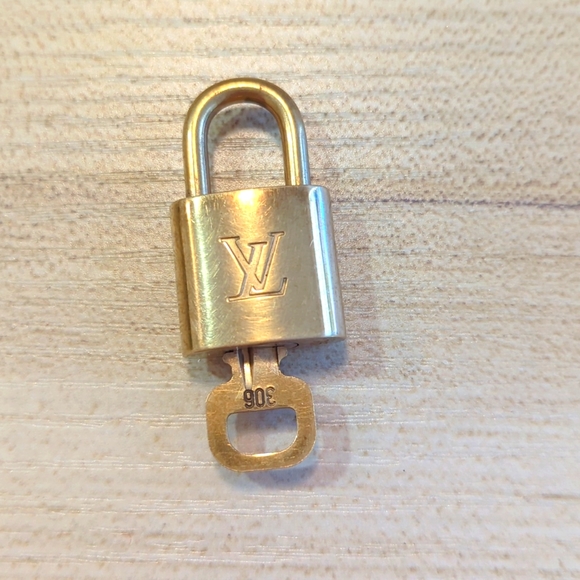 Louis Vuitton | Accessories | Authentic Louis Vuitton Lv Golden Lock 36 ...
